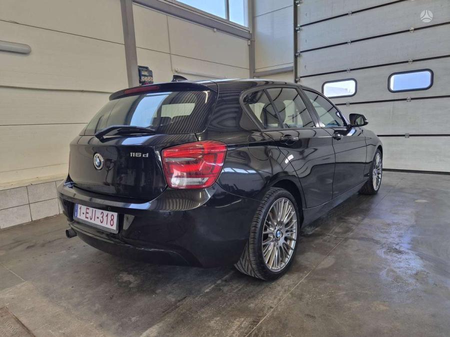 Melns BMW 116 2011 Raseiniai, ar dzinēja tilpumu 2.00 L un nobraukumu 177 tūkst. km par 4990 €, foto 5 vietnē AUTOMOTO.COM.LV