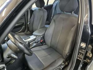 Melns BMW 116 2011 Raseiniai, ar dzinēja tilpumu 2.00 L un nobraukumu 177 tūkst. km par 4990 €, foto 18 vietnē AUTOMOTO.COM.LV