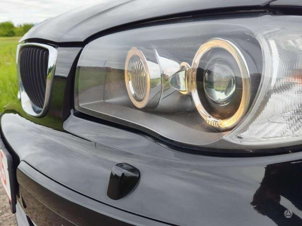 Black BMW 116 2011 in Kedainiai, with an engine capacity of 2.00 L and mileage of 200 thousand km for 3650 €, photo 8 on AUTOMOTO.COM.LV
