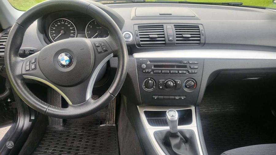 Melns BMW 116 2011 Ignalina, ar dzinēja tilpumu 1.60 L un nobraukumu 180 tūkst. km par 3299 €, foto 11 vietnē AUTOMOTO.COM.LV