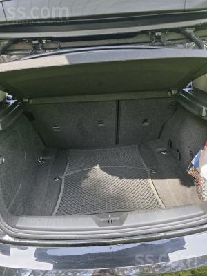 Black BMW 116 2011 in Riga, with an engine capacity of 1.60 L and mileage of 234 thousand km for 6500 €, photo 5 on AUTOMOTO.COM.LV
