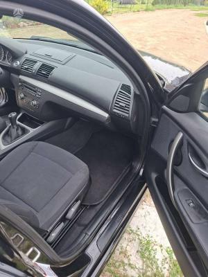 Melns BMW 116 2011 Viļņa, ar dzinēja tilpumu 2.00 L un nobraukumu 272 tūkst. km par 3100 €, foto 9 vietnē AUTOMOTO.COM.LV