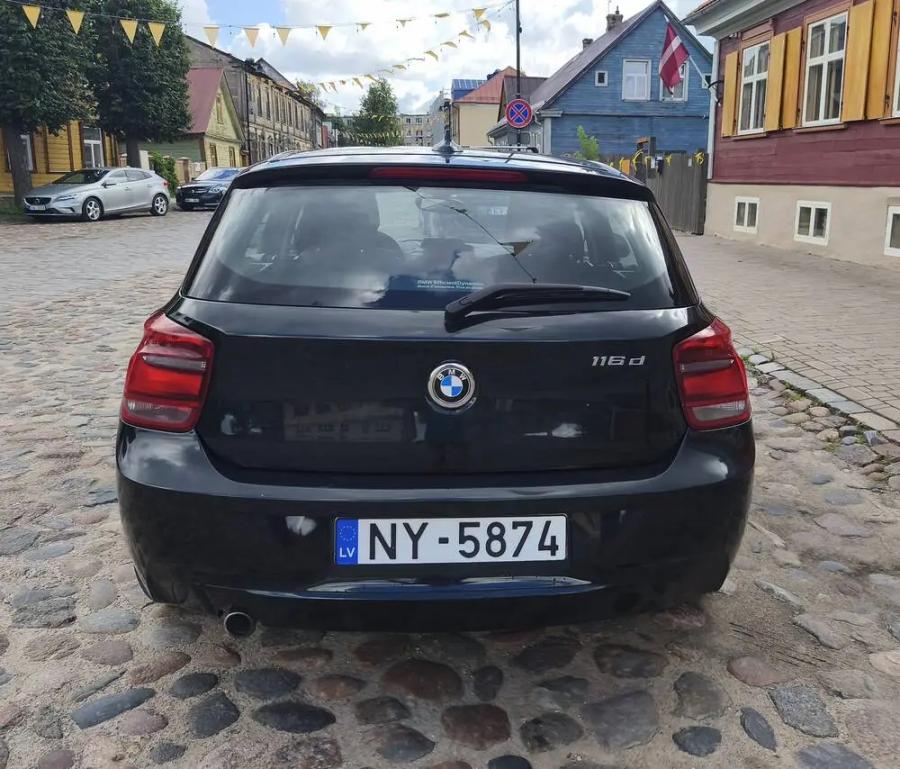 Melns BMW 116 2011 Jelgava, ar dzinēja tilpumu 2.00 L un nobraukumu 328 tūkst. km par 4390 €, foto 7 vietnē AUTOMOTO.COM.LV