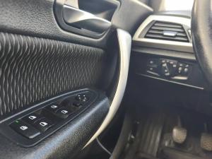 Melns BMW 116 2011 Jelgava, ar dzinēja tilpumu 2.00 L un nobraukumu 328 tūkst. km par 4390 €, foto 22 vietnē AUTOMOTO.COM.LV