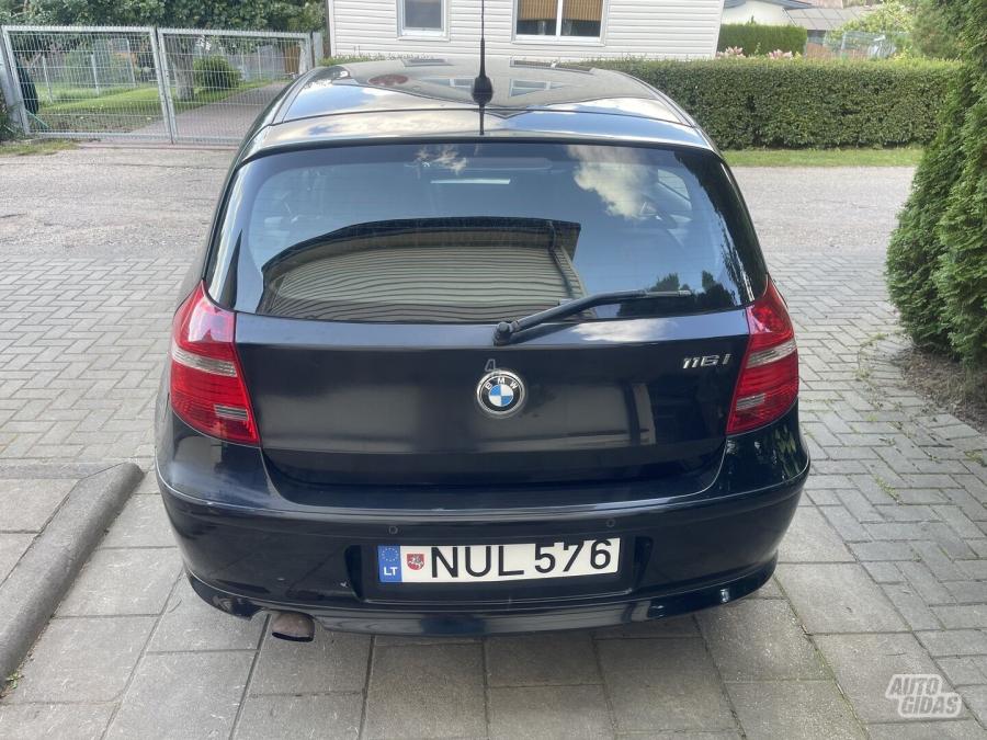 Melns BMW 116 2011 Šauļi, ar dzinēja tilpumu 2.00 L un nobraukumu 135 tūkst. km par 3500 €, foto 7 vietnē AUTOMOTO.COM.LV