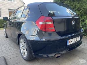 Melns BMW 116 2011 Šauļi, ar dzinēja tilpumu 2.00 L un nobraukumu 135 tūkst. km par 3500 €, foto 12 vietnē AUTOMOTO.COM.LV