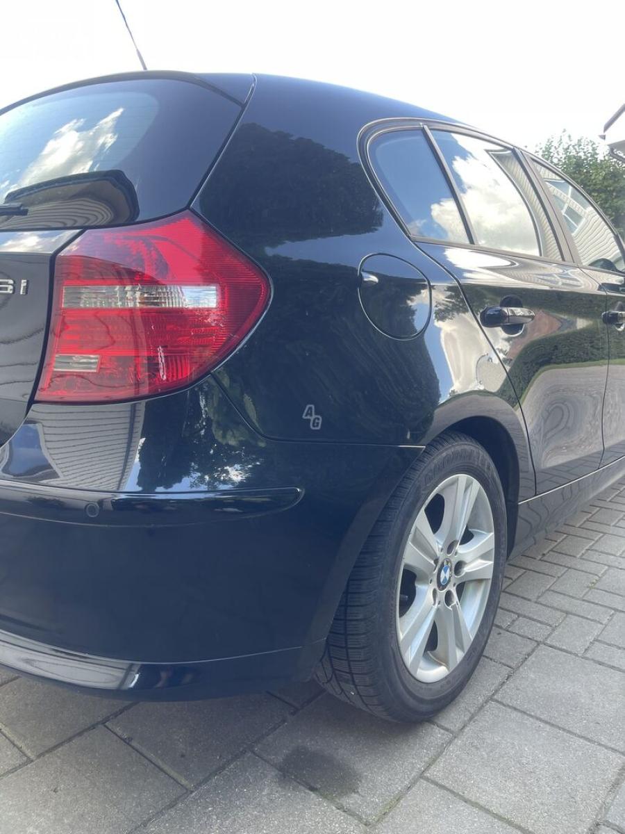 Melns BMW 116 2011 Šauļi, ar dzinēja tilpumu 2.00 L un nobraukumu 135 tūkst. km par 3500 €, foto 13 vietnē AUTOMOTO.COM.LV