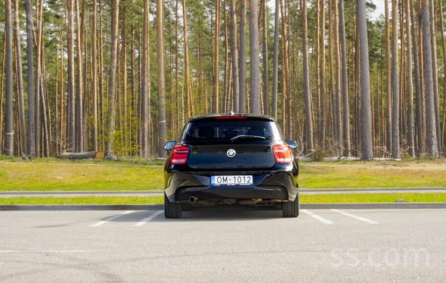 Melns BMW 116 2011 Rīga, ar dzinēja tilpumu 2.00 L un nobraukumu 267 tūkst. km par 4590 €, foto 7 vietnē AUTOMOTO.COM.LV