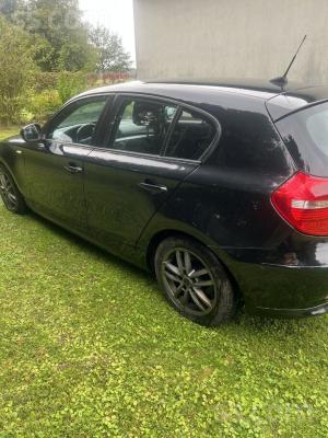 Melns BMW 116 2011 Aizkraukle, ar dzinēja tilpumu 2.00 L un nobraukumu 324 tūkst. km par 3350 €, foto 7 vietnē AUTOMOTO.COM.LV