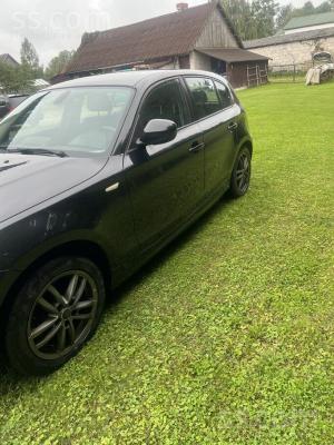 Melns BMW 116 2011 Aizkraukle, ar dzinēja tilpumu 2.00 L un nobraukumu 324 tūkst. km par 3350 €, foto 8 vietnē AUTOMOTO.COM.LV