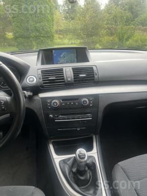 Melns BMW 116 2011 Aizkraukle, ar dzinēja tilpumu 2.00 L un nobraukumu 324 tūkst. km par 3350 €, foto 9 vietnē AUTOMOTO.COM.LV