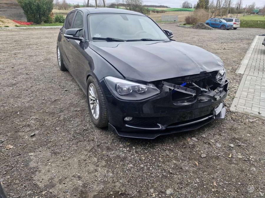 Melns BMW 116 2012 Marijampole, ar dzinēja tilpumu 2.00 L un nobraukumu 350 tūkst. km par 2800 €, foto 1 vietnē AUTOMOTO.COM.LV