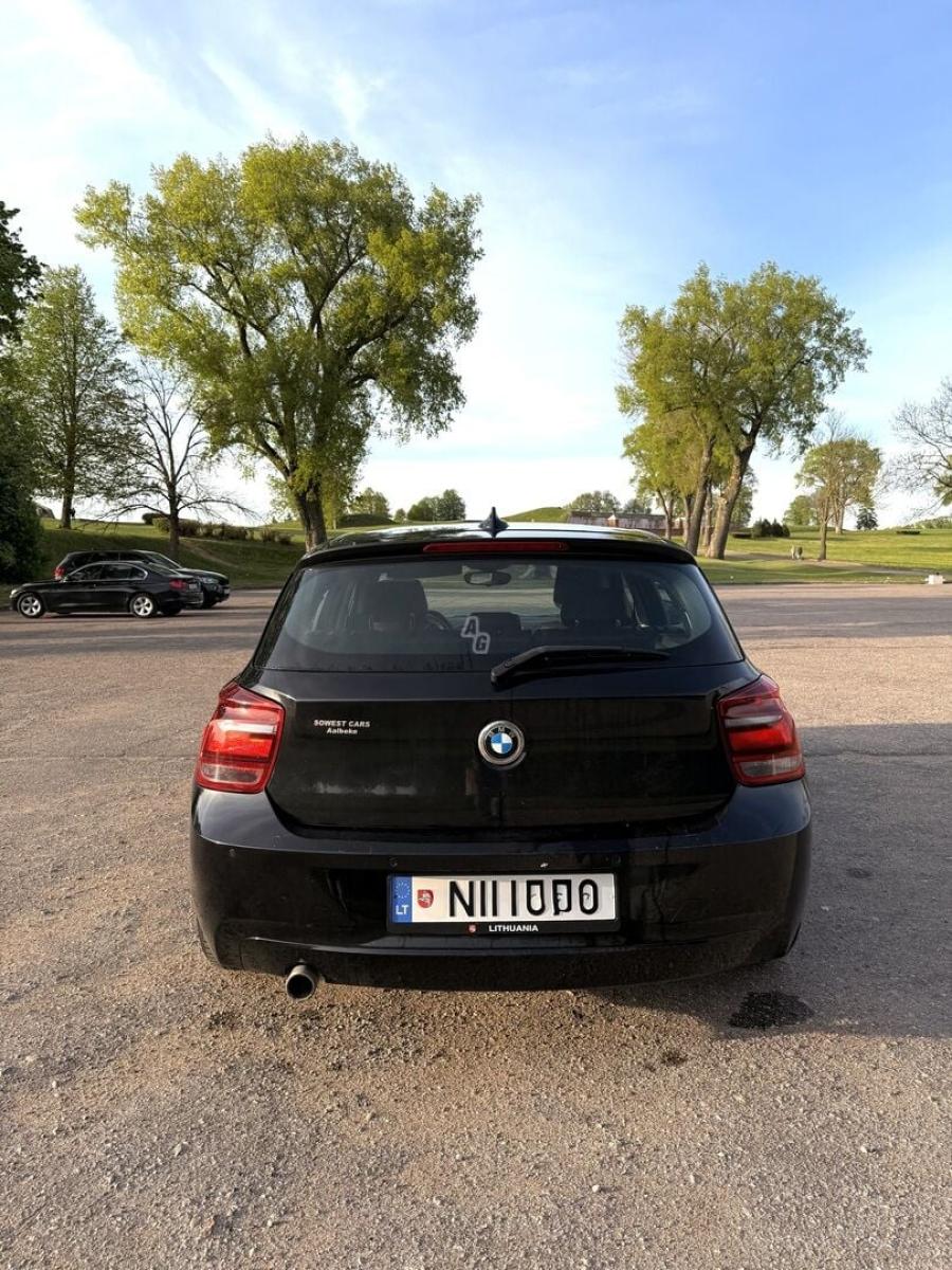 Black BMW 116 2012 in Kaunas, with an engine capacity of 2.00 L and mileage of 308 thousand km for 4900 €, photo 11 on AUTOMOTO.COM.LV