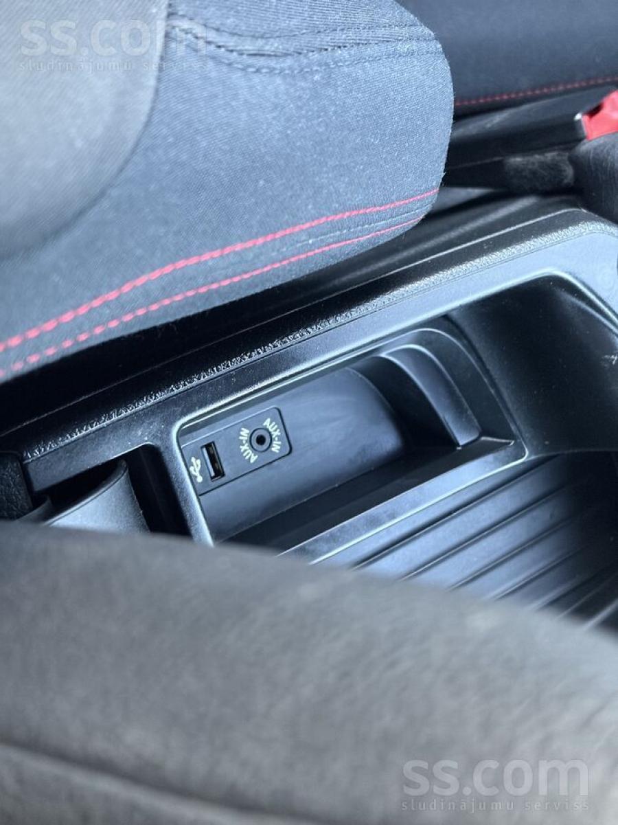 Melns BMW 116 2012 Daugavpils, ar dzinēja tilpumu 2.00 L un nobraukumu 258 tūkst. km par 8750 €, foto 23 vietnē AUTOMOTO.COM.LV