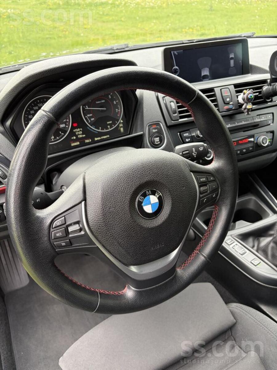 Melns BMW 116 2012 Rīga, ar dzinēja tilpumu 1.60 L un nobraukumu 200 tūkst. km par 6800 €, foto 4 vietnē AUTOMOTO.COM.LV