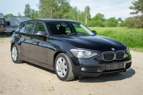 Melns BMW 116 2012 Grobiņa, ar dzinēja tilpumu 1.60 L un nobraukumu 307 tūkst. km par 5900 €, foto 1 vietnē AUTOMOTO.COM.LV