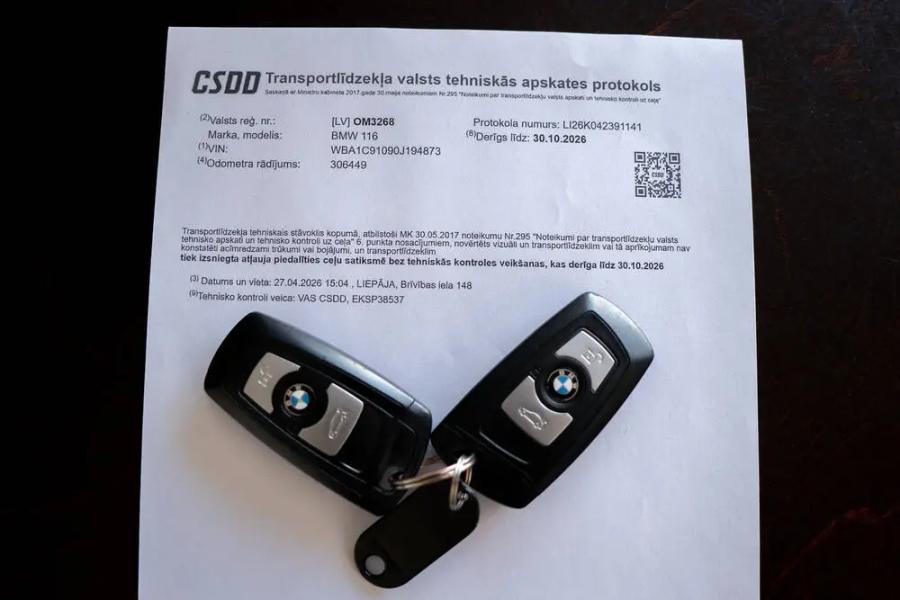 Black BMW 116 2012 in Grobiņa, with an engine capacity of 1.60 L and mileage of 307 thousand km for 5900 €, photo 24 on AUTOMOTO.COM.LV