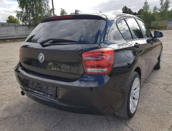 Black BMW 116 2012 in Siauliai, with an engine capacity of 1.60 L and mileage of 229 thousand km for 5200 €, photo 5 on AUTOMOTO.COM.LV