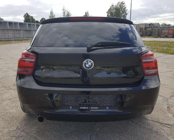 Black BMW 116 2012 in Siauliai, with an engine capacity of 1.60 L and mileage of 229 thousand km for 5200 €, photo 7 on AUTOMOTO.COM.LV