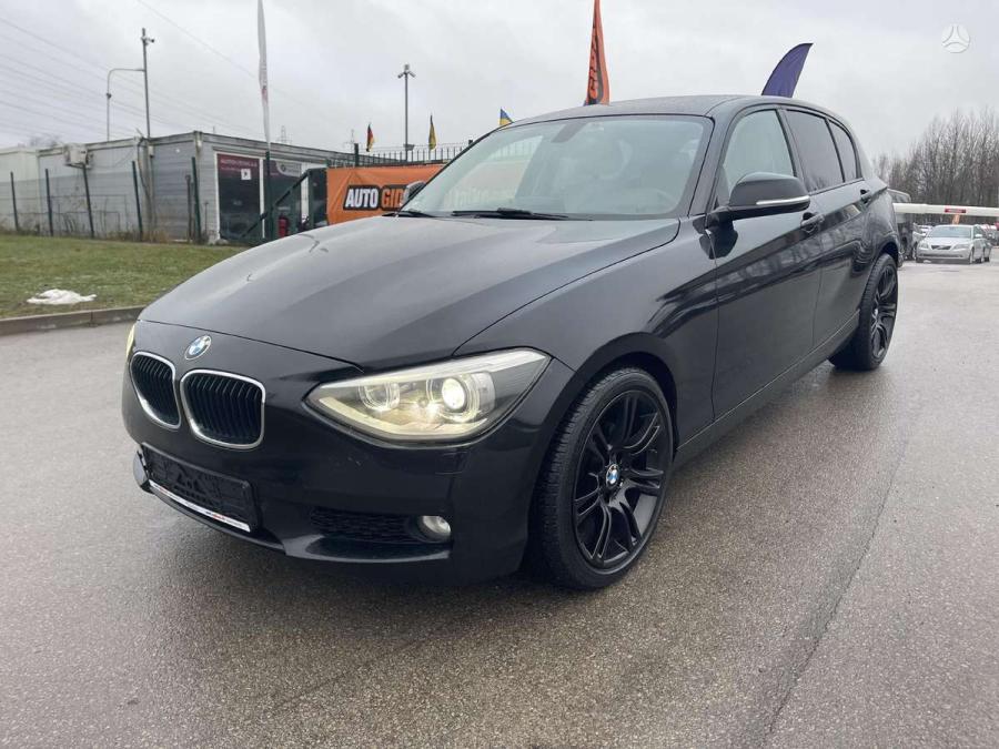 Melns BMW 116 2013 Kauņa, ar dzinēja tilpumu 2.00 L un nobraukumu 268 tūkst. km par 5950 €, foto 1 vietnē AUTOMOTO.COM.LV