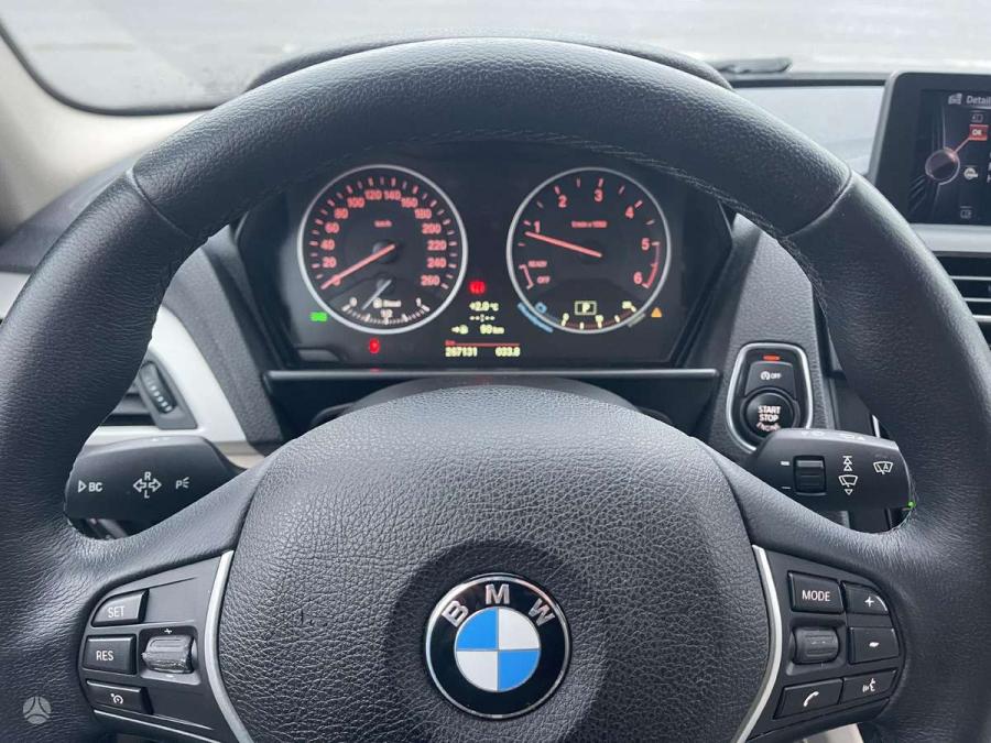 Black BMW 116 2013 in Kaunas, with an engine capacity of 2.00 L and mileage of 268 thousand km for 5950 €, photo 19 on AUTOMOTO.COM.LV