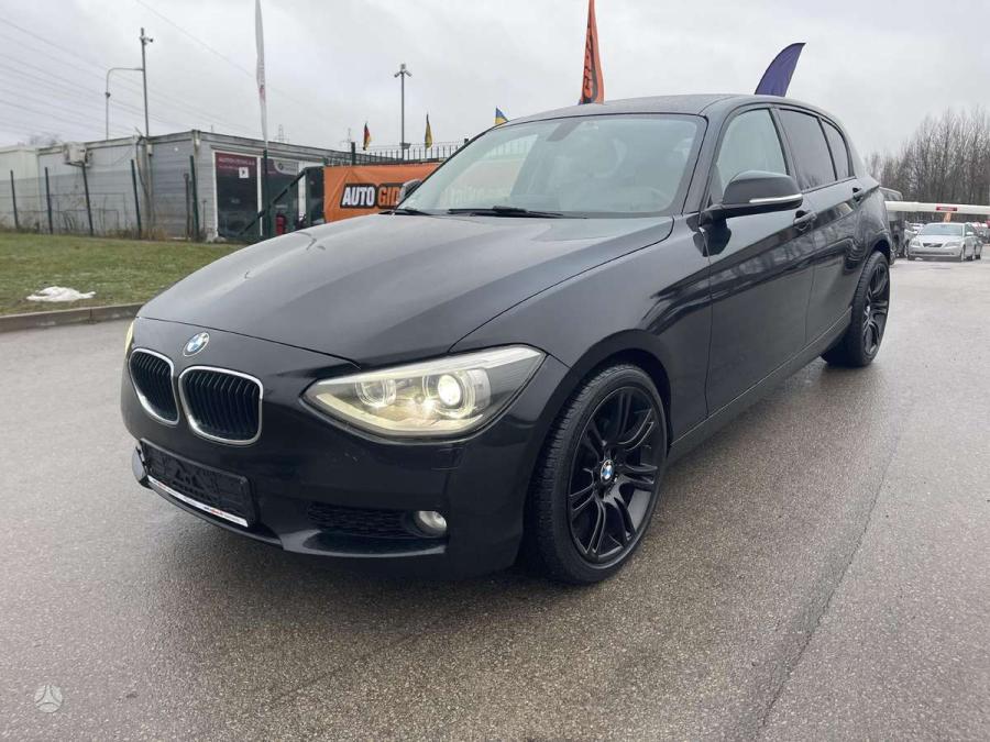 Melns BMW 116 2013 Kauņa, ar dzinēja tilpumu 2.00 L un nobraukumu 2268 tūkst. km par 5950 €, foto 1 vietnē AUTOMOTO.COM.LV