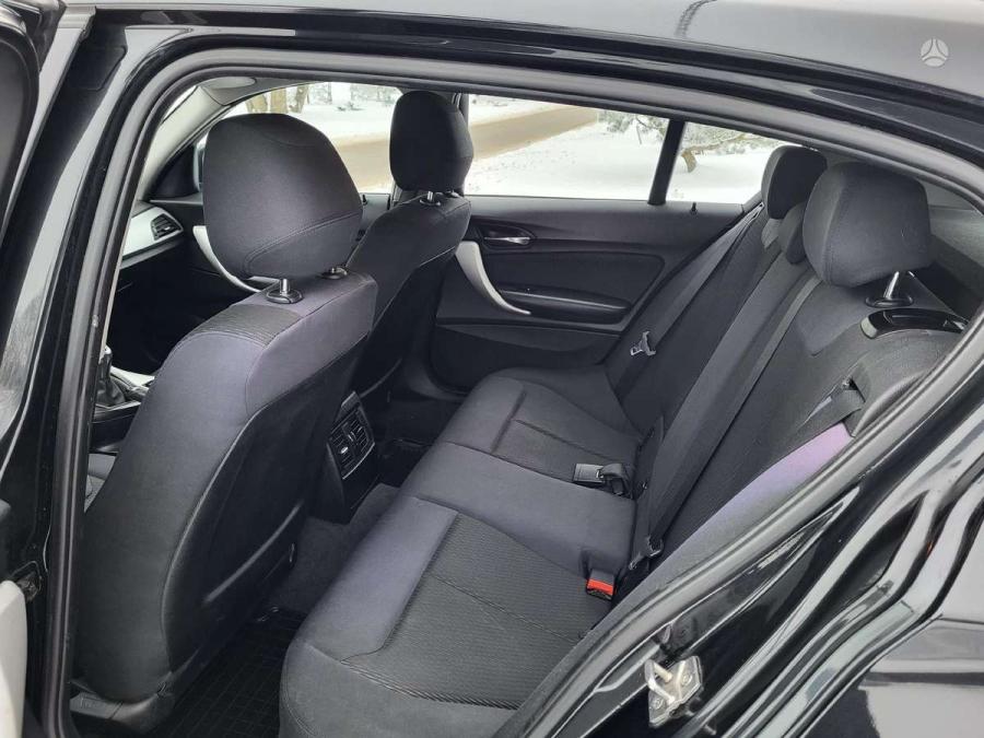 Black BMW 116 2013 in Siauliai, with an engine capacity of 2.00 L and mileage of 214 thousand km for 5450 €, photo 10 on AUTOMOTO.COM.LV