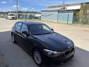 Black BMW 116 2013 in Utena, with an engine capacity of 1.60 L and mileage of 335 thousand km for 4400 €, photo 13 on AUTOMOTO.COM.LV