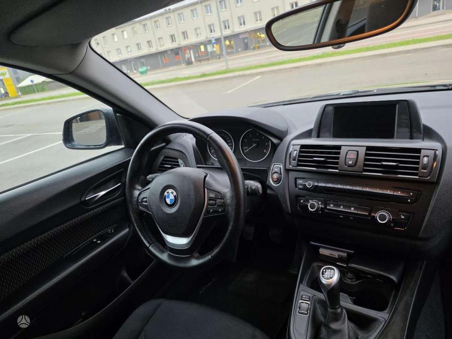 Melns BMW 116 2013 Kauņa, ar dzinēja tilpumu 1.60 L un nobraukumu 195 tūkst. km par 5200 €, foto 9 vietnē AUTOMOTO.COM.LV