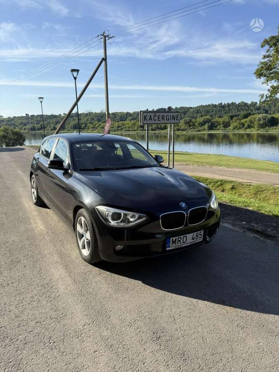 Black BMW 116 2013 in Kaunas, with an engine capacity of 1.60 L and mileage of 242 thousand km for 5000 €, photo 4 on AUTOMOTO.COM.LV