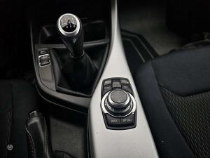 Melns BMW 116 2013 Tauragė, ar dzinēja tilpumu 2.00 L un nobraukumu 270 tūkst. km par 4700 €, foto 14 vietnē AUTOMOTO.COM.LV