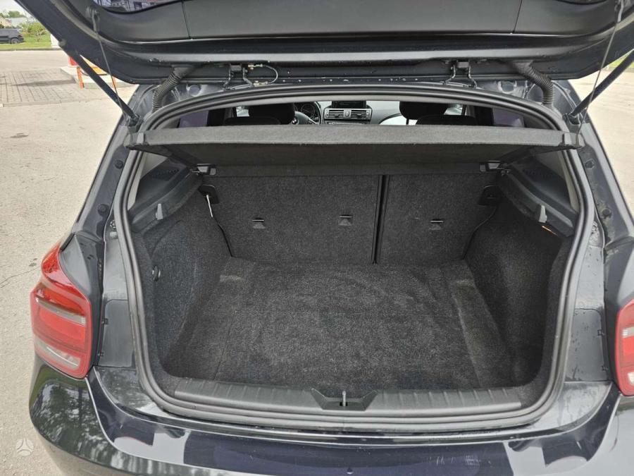 Melns BMW 116 2013 Tauragė, ar dzinēja tilpumu 2.00 L un nobraukumu 270 tūkst. km par 4700 €, foto 19 vietnē AUTOMOTO.COM.LV