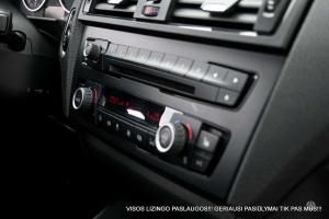Black BMW 116 2014 in Kretinga, with an engine capacity of 1.60 L and mileage of 162 thousand km for 6699 €, photo 25 on AUTOMOTO.COM.LV
