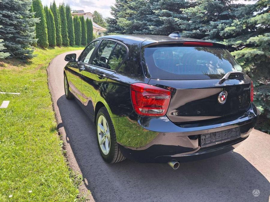 Black BMW 116 2014 in Utena, with an engine capacity of 2.00 L and mileage of 323 thousand km for 6200 €, photo 6 on AUTOMOTO.COM.LV