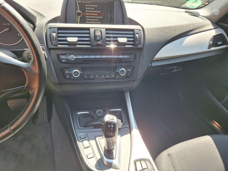 Black BMW 116 2014 in Utena, with an engine capacity of 2.00 L and mileage of 323 thousand km for 6200 €, photo 10 on AUTOMOTO.COM.LV