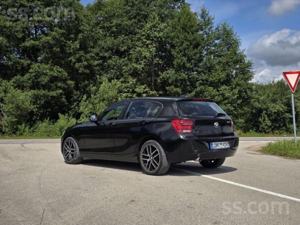 Melns BMW 116 2014 Rīga, ar dzinēja tilpumu 2.00 L un nobraukumu 224 tūkst. km par 5299 €, foto 5 vietnē AUTOMOTO.COM.LV