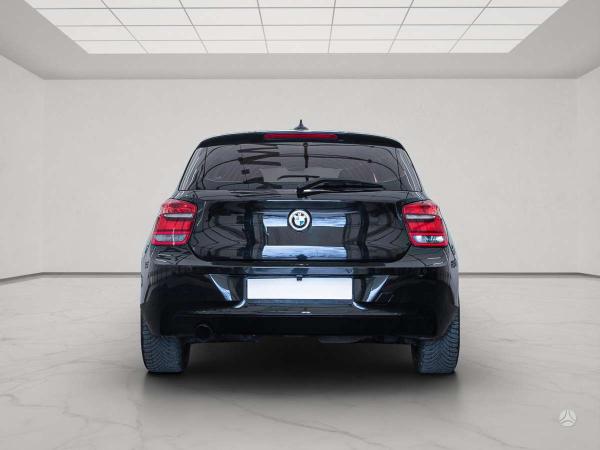 Black BMW 116 2014 in Kaunas, with an engine capacity of 2.00 L and mileage of 247 thousand km for 7290 €, photo 5 on AUTOMOTO.COM.LV