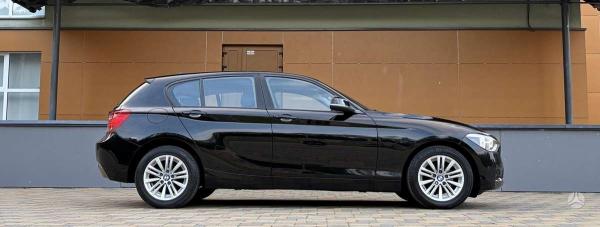 BMW 116 2014 in Druskininkai on AUTOMOTO.COM.LV Black BMW 116 2014 in Druskininkai, with an engine capacity of 1.60 L and mileage of 140 thousand km for 6500 €, photo 5 on AUTOMOTO.COM.LV