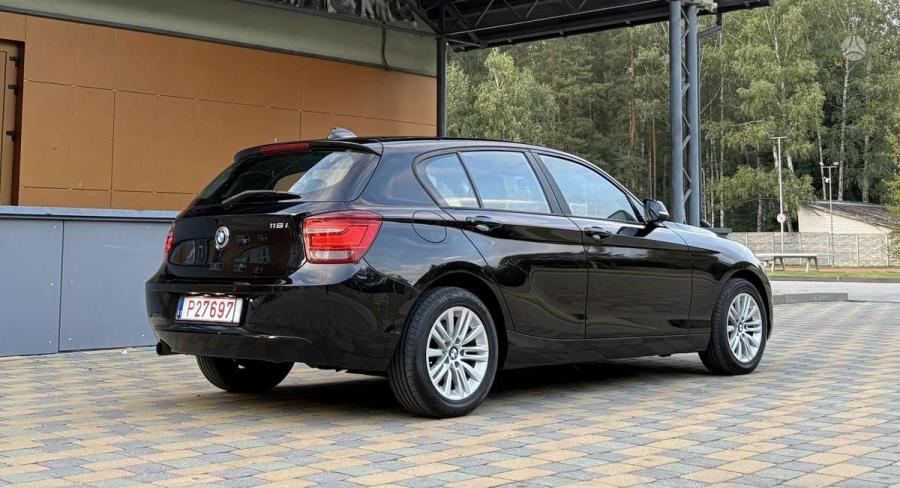 Black BMW 116 2014 in Druskininkai, with an engine capacity of 1.60 L and mileage of 140 thousand km for 6500 €, photo 8 on AUTOMOTO.COM.LV