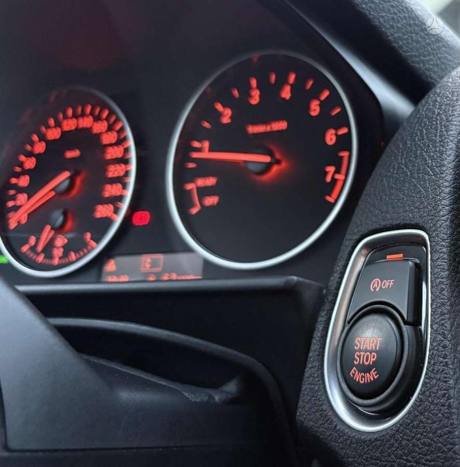 Black BMW 116 2014 in Druskininkai, with an engine capacity of 1.60 L and mileage of 140 thousand km for 6500 €, photo 29 on AUTOMOTO.COM.LV