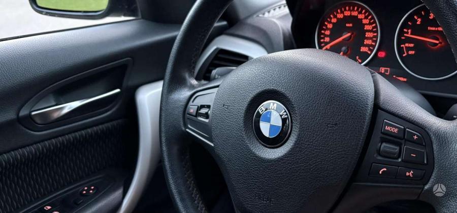 Black BMW 116 2014 in Druskininkai, with an engine capacity of 1.60 L and mileage of 140 thousand km for 6500 €, photo 31 on AUTOMOTO.COM.LV