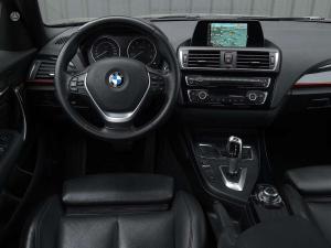 Black BMW 116 2015 in Kaunas, with an engine capacity of 1.50 L and mileage of 272 thousand km for 8999 €, photo 18 on AUTOMOTO.COM.LV