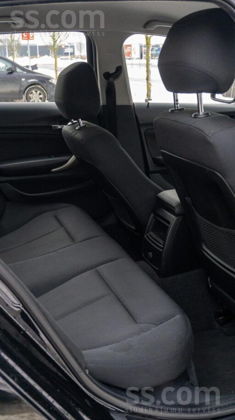 Black BMW 116 2015 in Riga, with an engine capacity of 1.50 L and mileage of 232 thousand km for 7290 €, photo 29 on AUTOMOTO.COM.LV