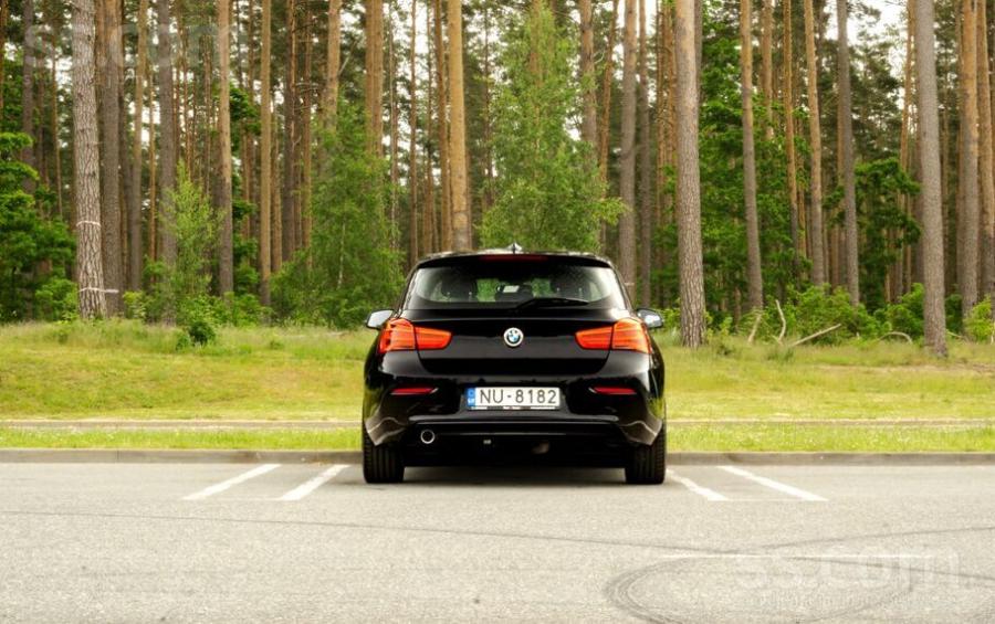 Black BMW 116 2015 in Riga, with an engine capacity of 1.50 L and mileage of 209 thousand km for 10990 €, photo 8 on AUTOMOTO.COM.LV