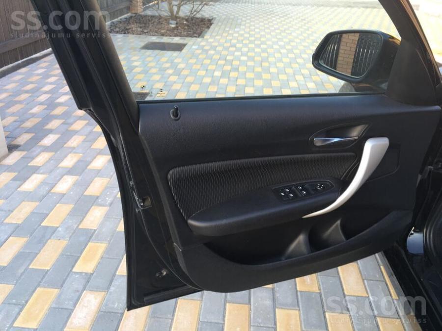 Melns BMW 116 2015 Rīga, ar dzinēja tilpumu 1.50 L un nobraukumu 0 tūkst. km par 8300 €, foto 17 vietnē AUTOMOTO.COM.LV