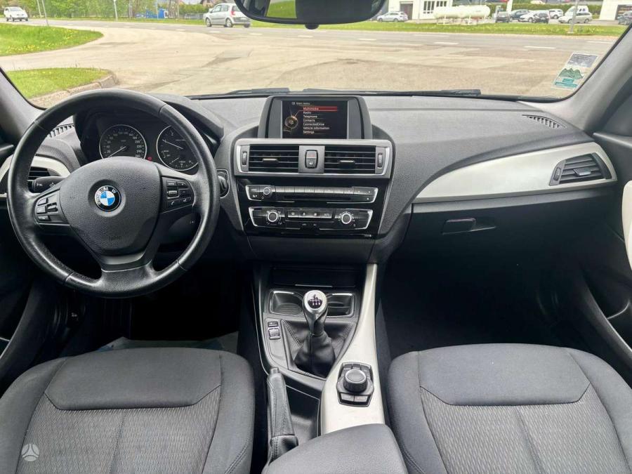 Black BMW 116 2015 in Taurage, with an engine capacity of 1.50 L and mileage of 208 thousand km for 5600 €, photo 10 on AUTOMOTO.COM.LV