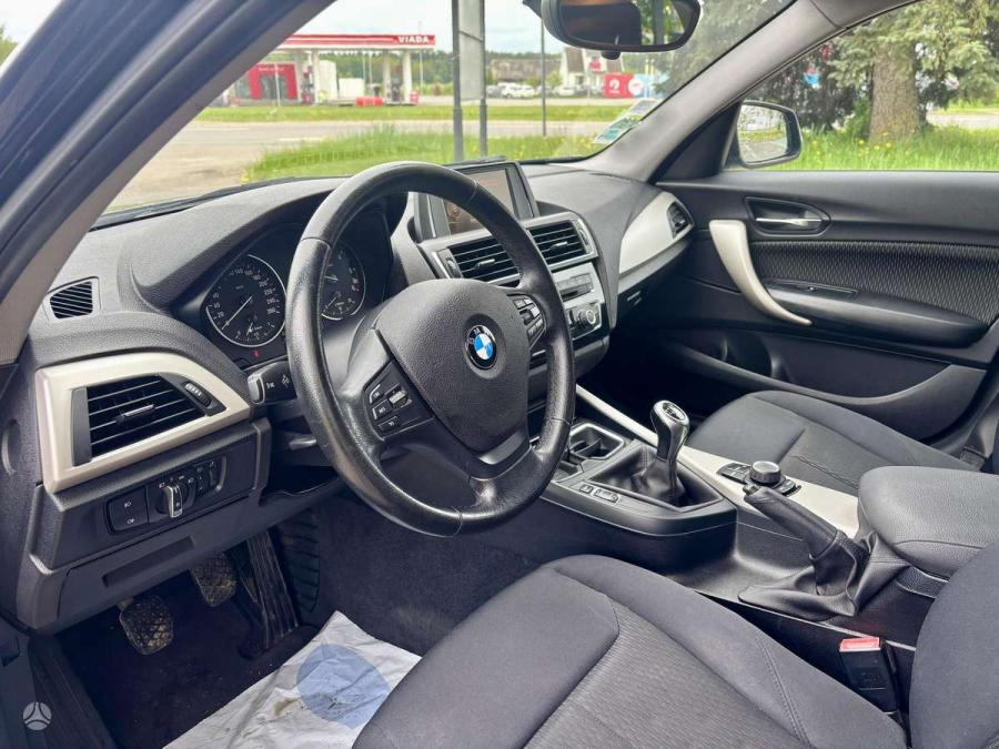 Black BMW 116 2015 in Taurage, with an engine capacity of 1.50 L and mileage of 208 thousand km for 5600 €, photo 14 on AUTOMOTO.COM.LV