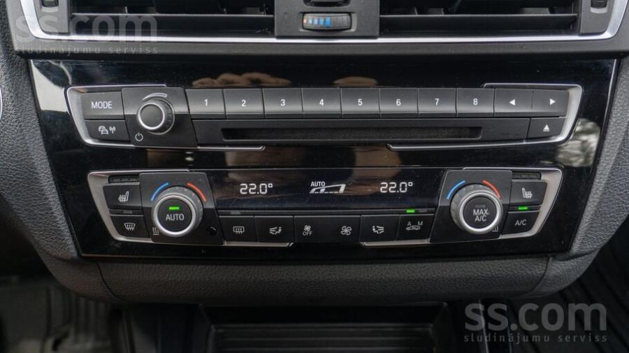 Black BMW 116 2015 in Riga, with an engine capacity of 1.50 L and mileage of 209 thousand km for 10990 €, photo 20 on AUTOMOTO.COM.LV