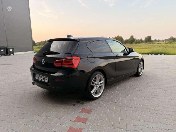 Black BMW 116 2015 in Siauliai, with an engine capacity of 1.50 L and mileage of 260 thousand km for 6500 €, photo 3 on AUTOMOTO.COM.LV