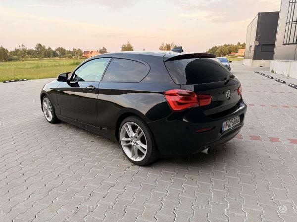 Black BMW 116 2015 in Siauliai, with an engine capacity of 1.50 L and mileage of 260 thousand km for 6500 €, photo 4 on AUTOMOTO.COM.LV